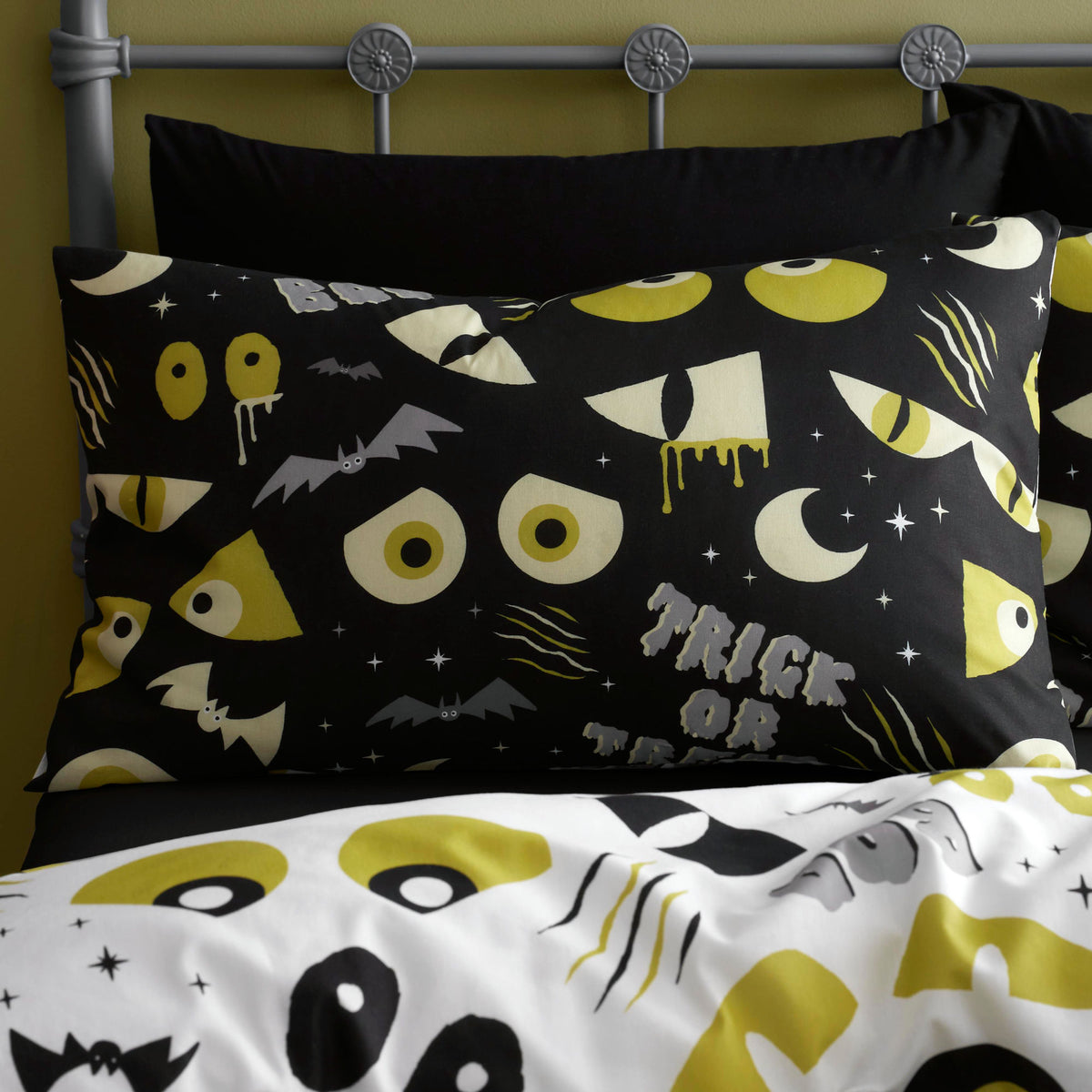 Halloween Trick or Treat Duvet Cover Set in Black – Ulster Weavers