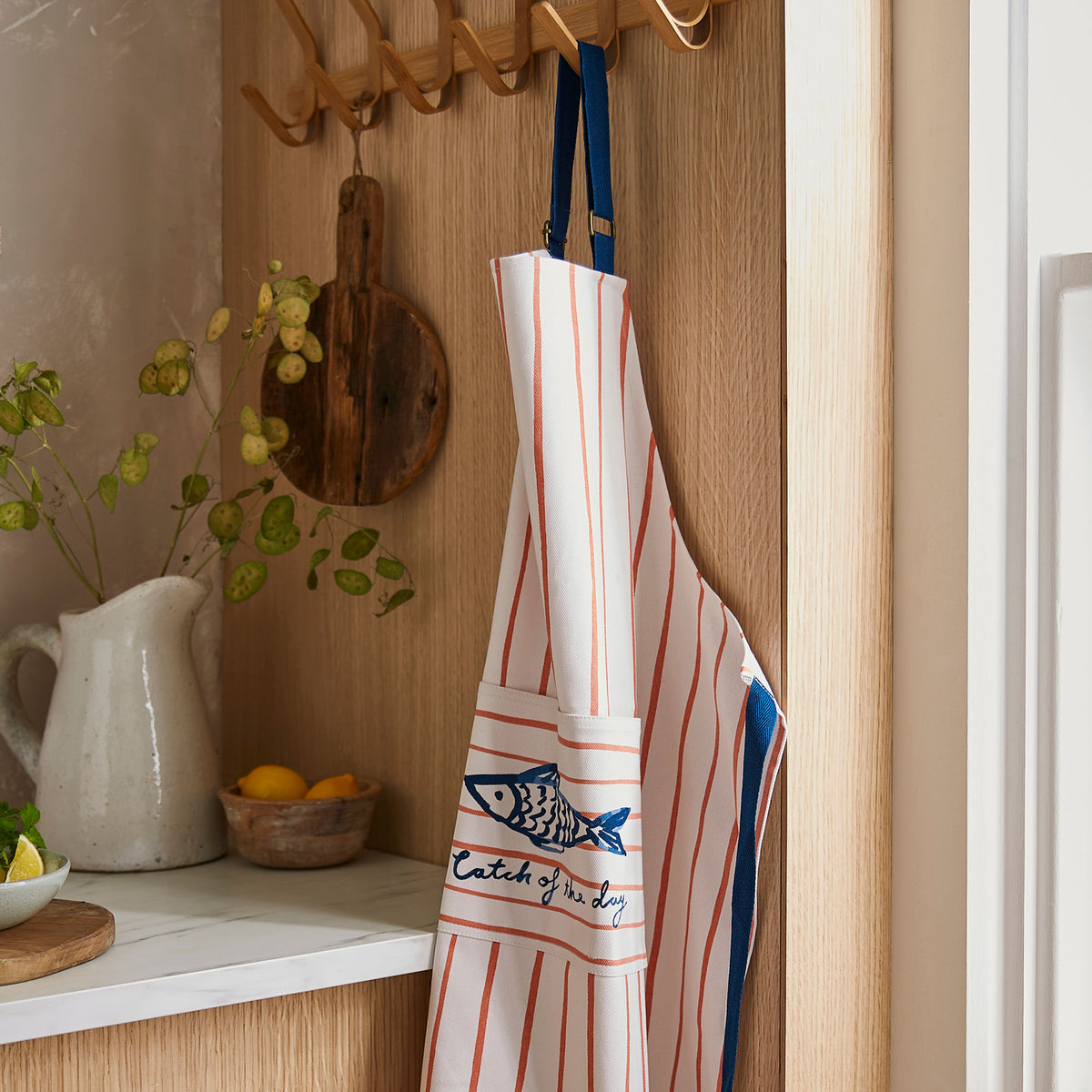 Catch of the Day Cotton Apron in Multicolour – Ulster Weavers