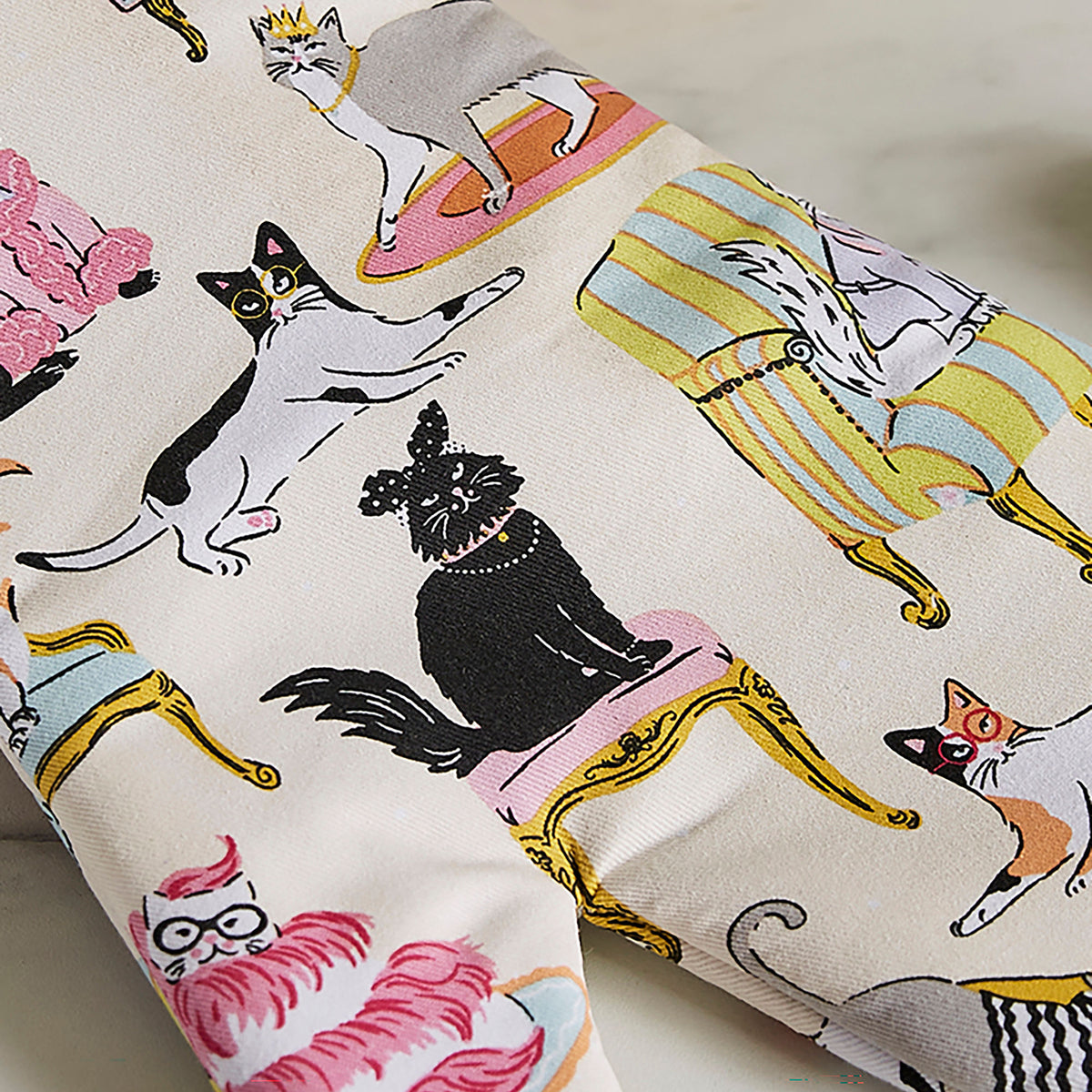 Ulster Weavers Cool Cats Gauntlet Oven Glove One Size in Multi