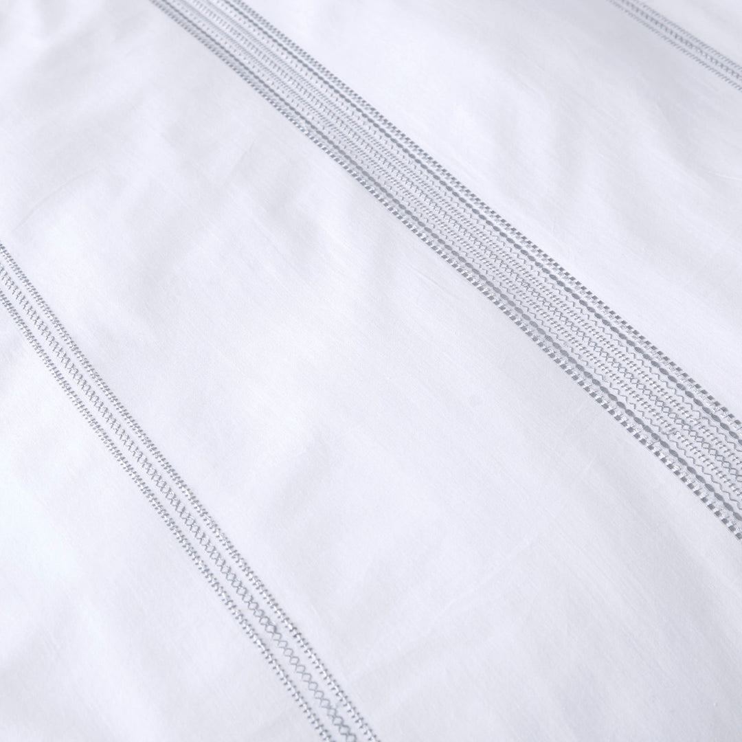 Embroidered Bands Duvet Cover Set in White – Ulster Weavers
