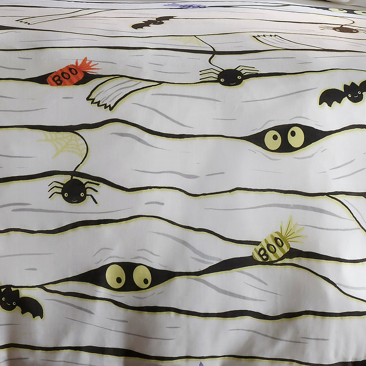 Halloween Mummy Glow in the Dark Duvet Cover Set by Bedlam in White ...