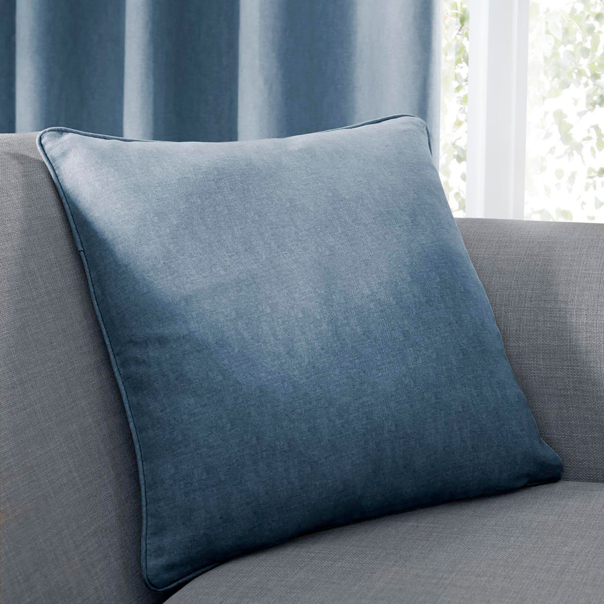 Sorbonne Cushion in Light Blue 43 x 43cm – Ulster Weavers