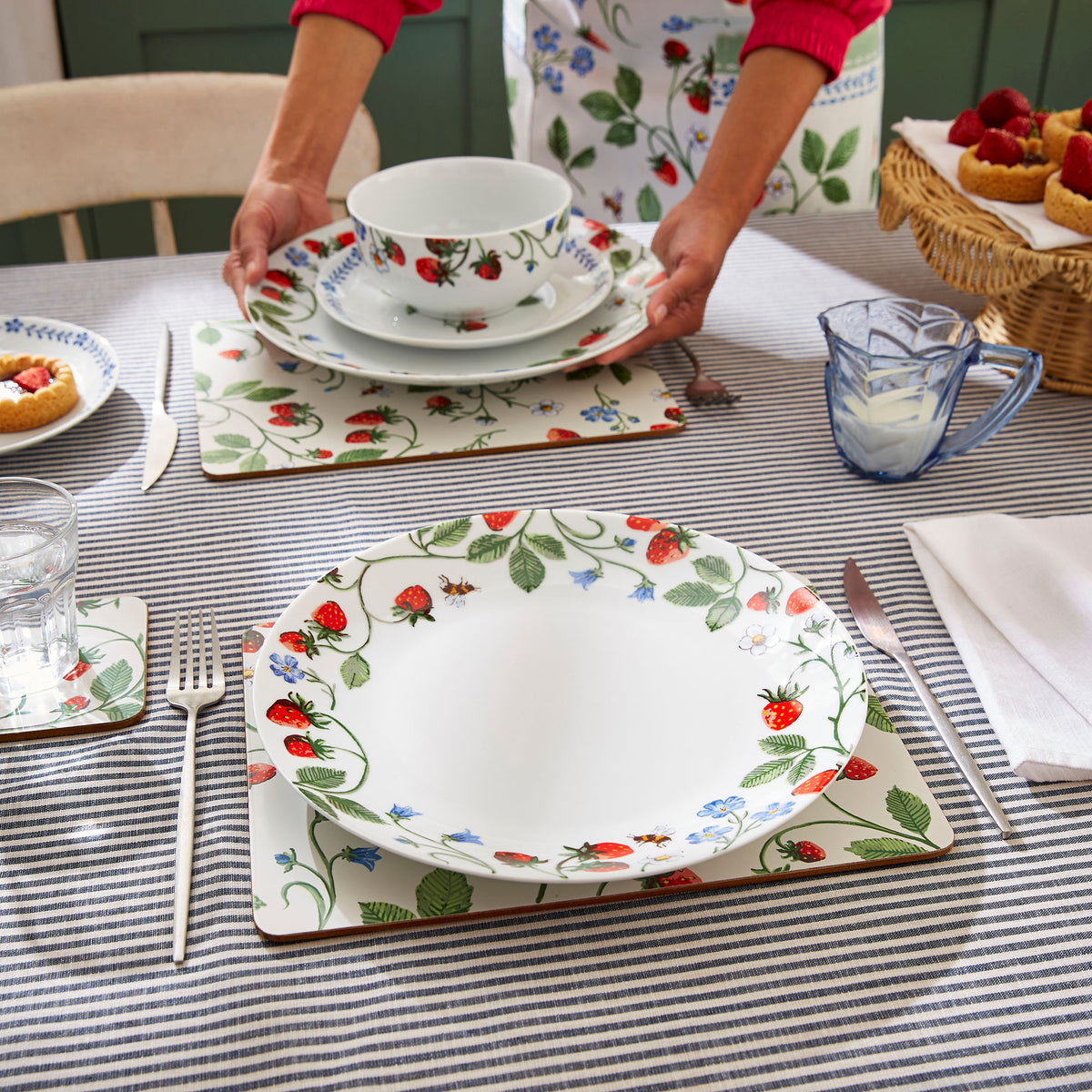 Strawberry Patch Placemat 4 Pack in Green – Ulster Weavers