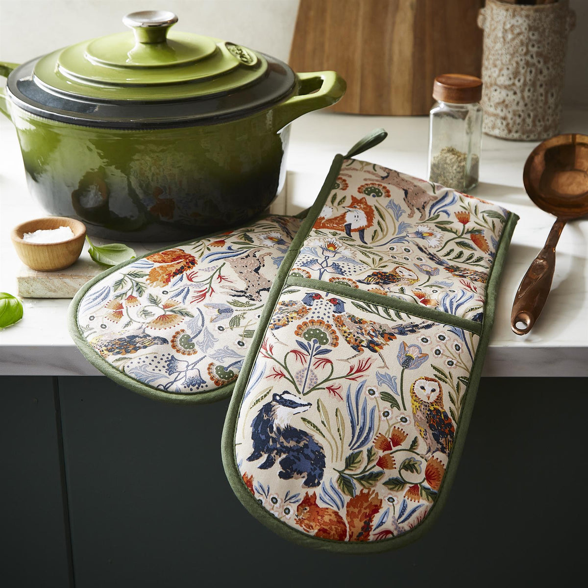 Blackthorn Double Oven Glove in Beige – Ulster Weavers